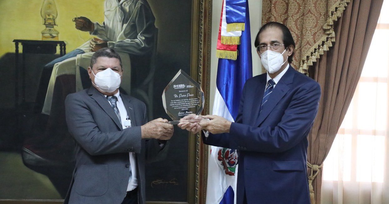Montalvo reconoce labor de Pastor Ponce en diferentes programas del ...