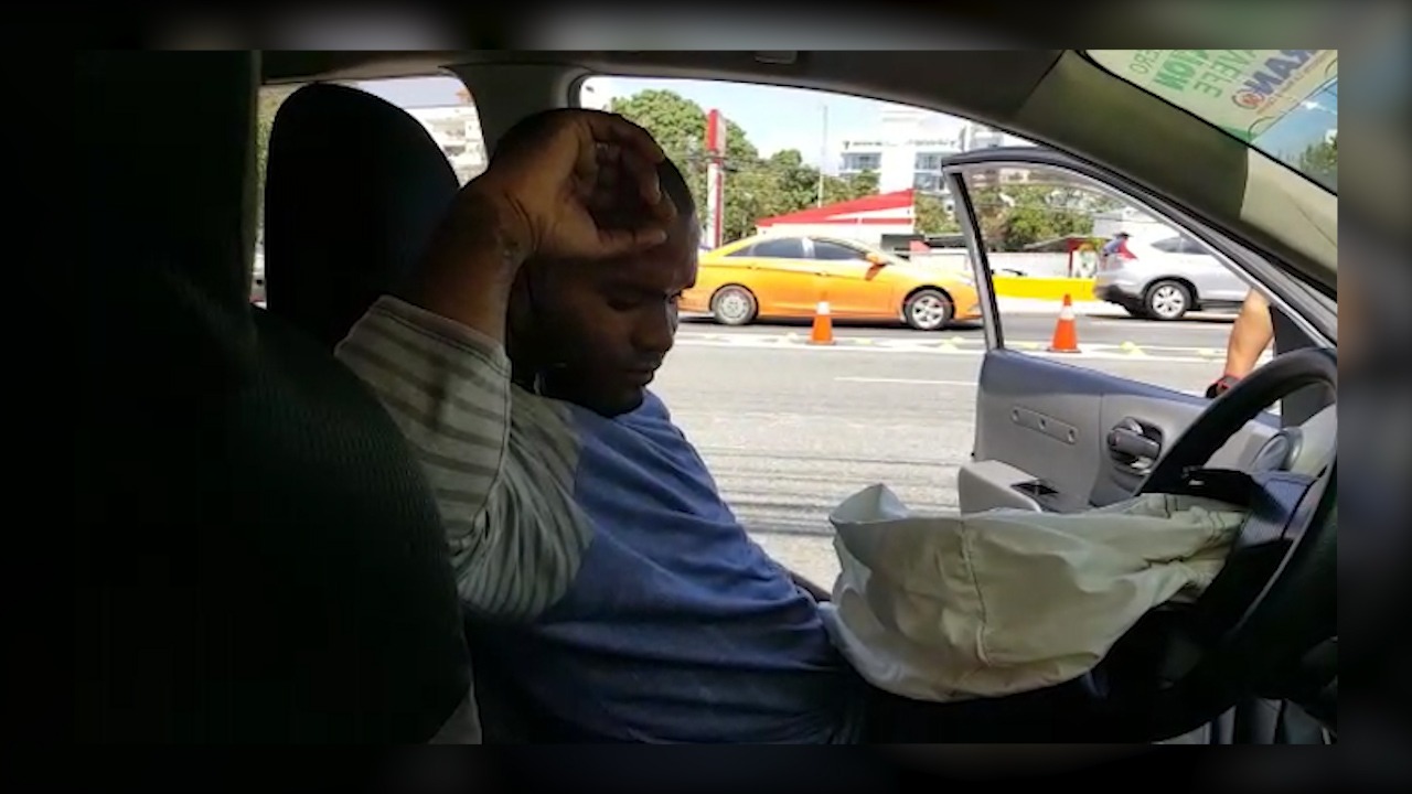 Chofer de carro público pierde el control y se accidenta en la 27 de ...