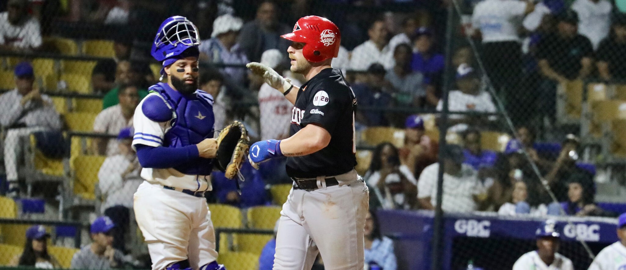 Crim la saca para guiar triunfo del Escogido sobre Licey en inicio de ...