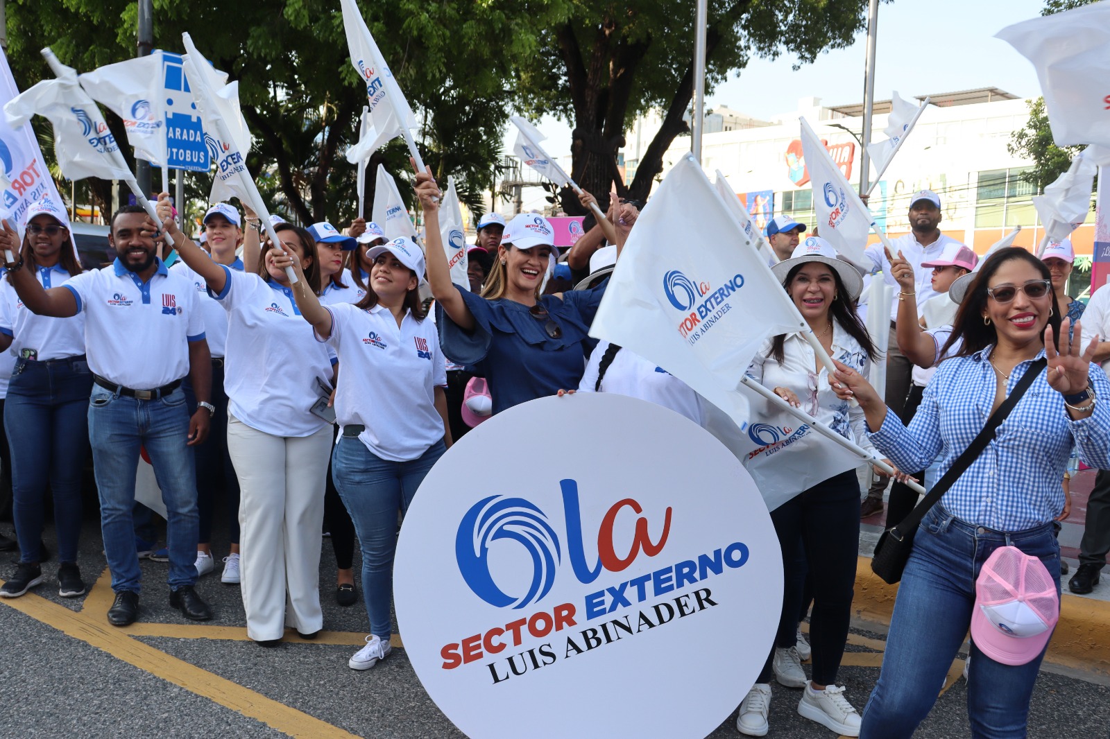 Ola Sector Externo asegura sumó más de 350 mil nuevos simpatizantes a ...